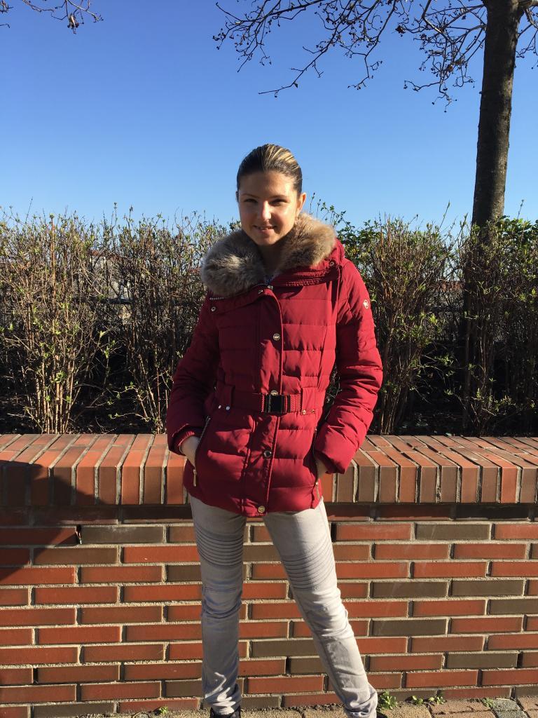 German Scout Gina - German Scout - Offizielle Homepage